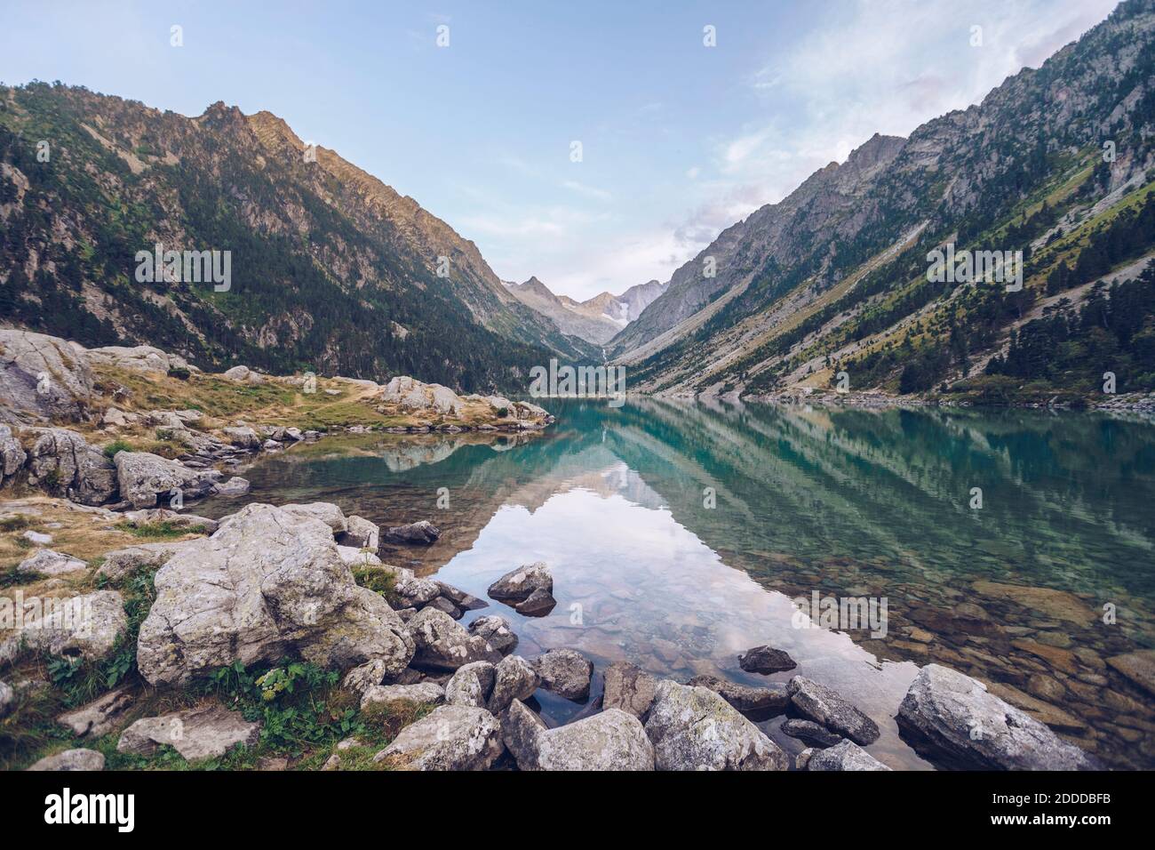 Gaube lake hi-res stock photography and images - Alamy