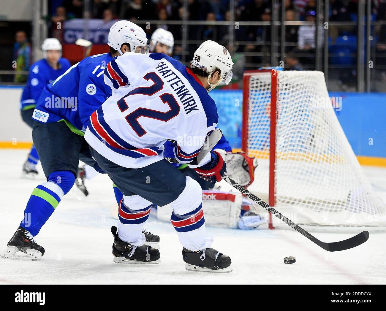 2014 olympics men's hockey usa hi-res stock photography and images - Alamy