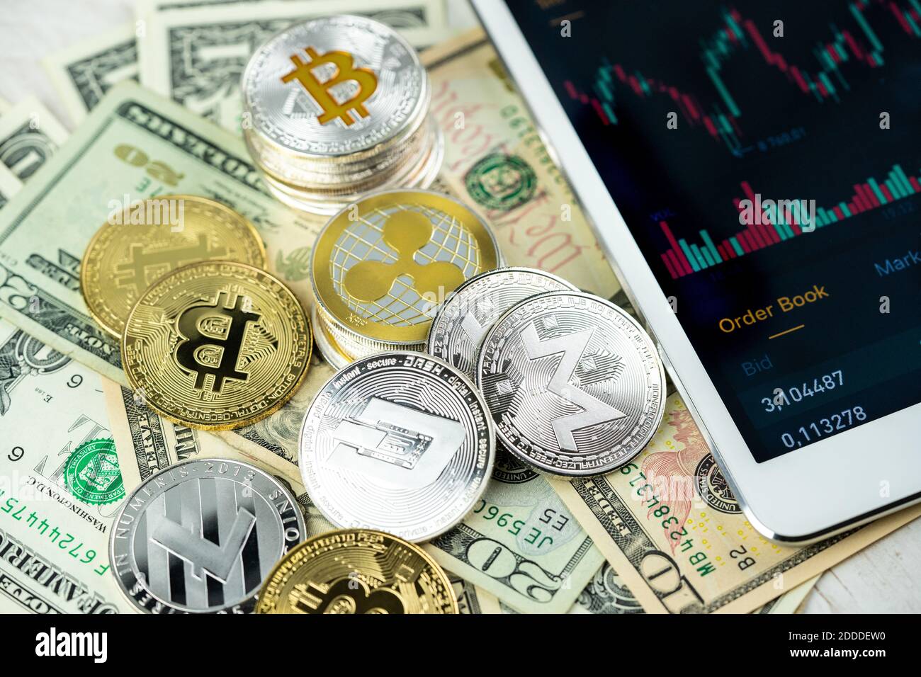 Cryptocurrency market hi-res stock photography and images - Alamy