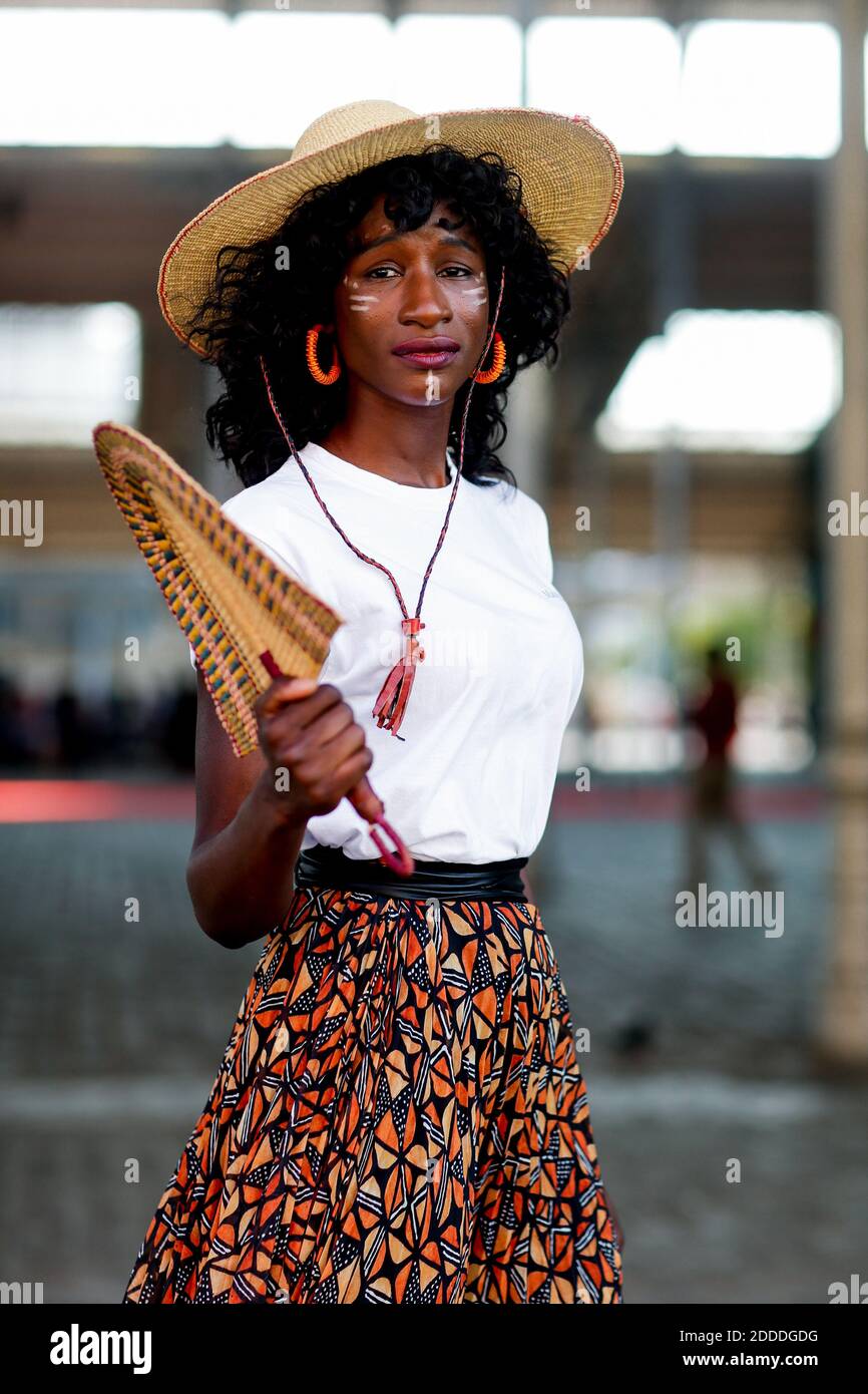 Street style, Niam at Afropunk festival held at Halle de la Villette ...