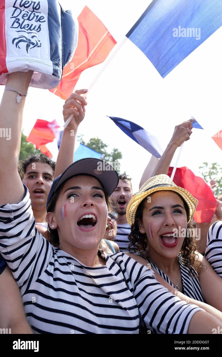 French football fans watch the FIFA 2018 World Cup Final match between ...