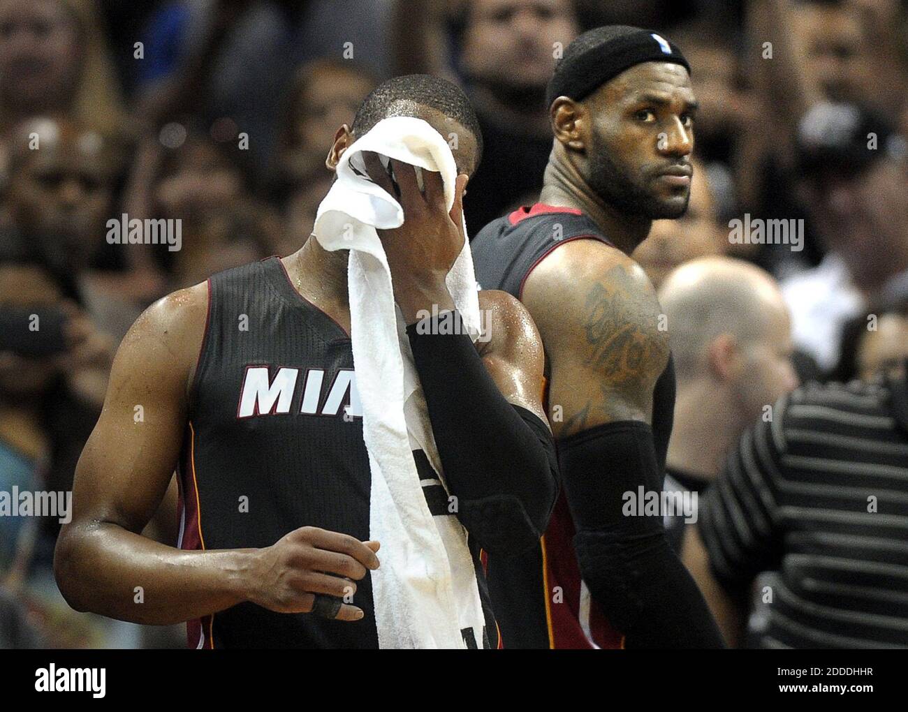 James lebron face hi-res stock photography and images - Alamy