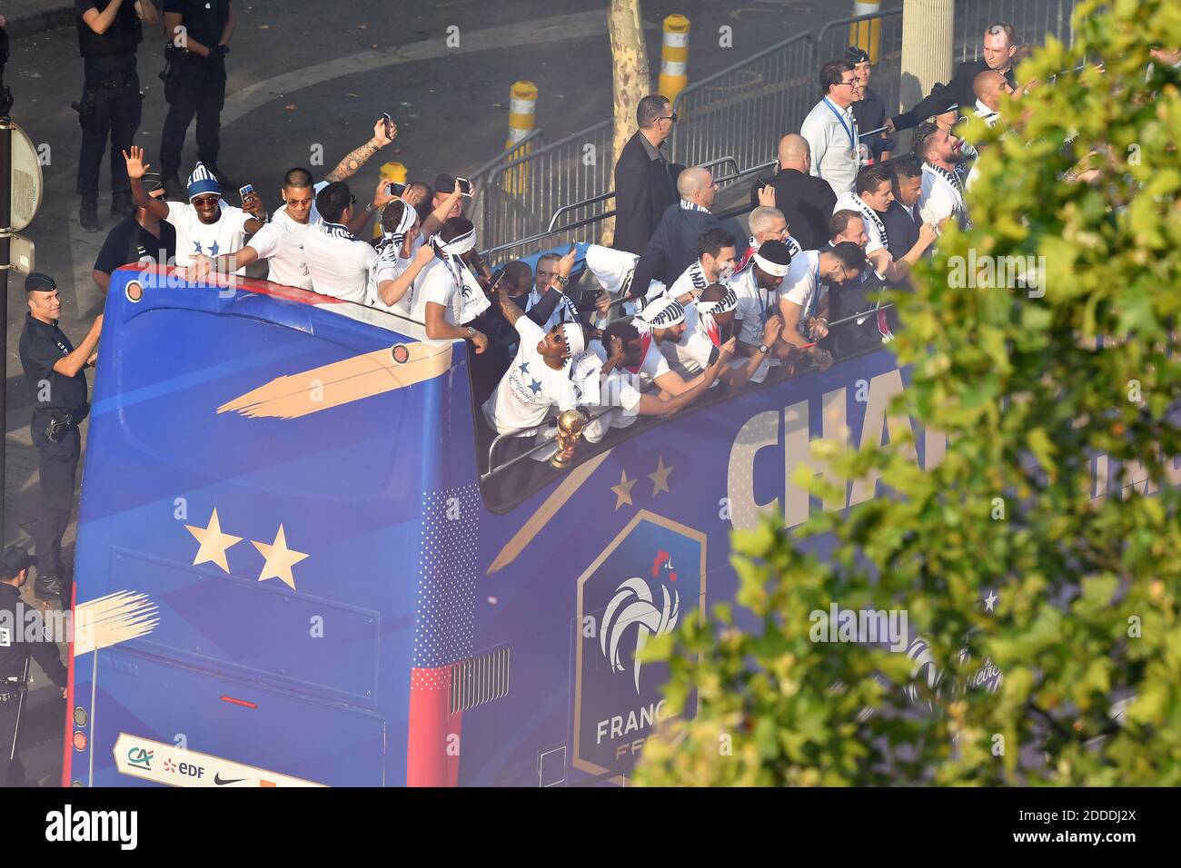 The Bus of France's World Cup Winning Team Parade Down The Champs ...