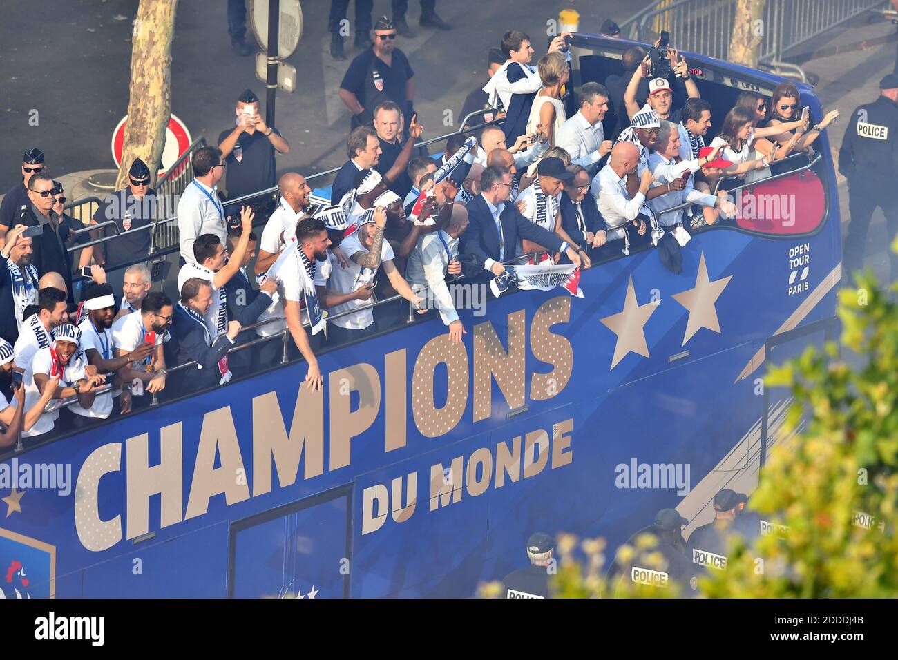 The Bus of France's World Cup Winning Team Parade Down The Champs ...