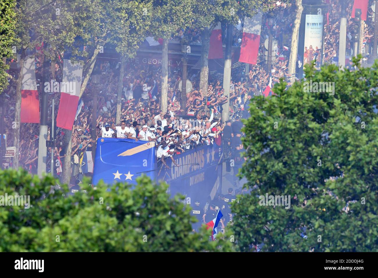 The Bus of France's World Cup Winning Team Parade Down The Champs ...