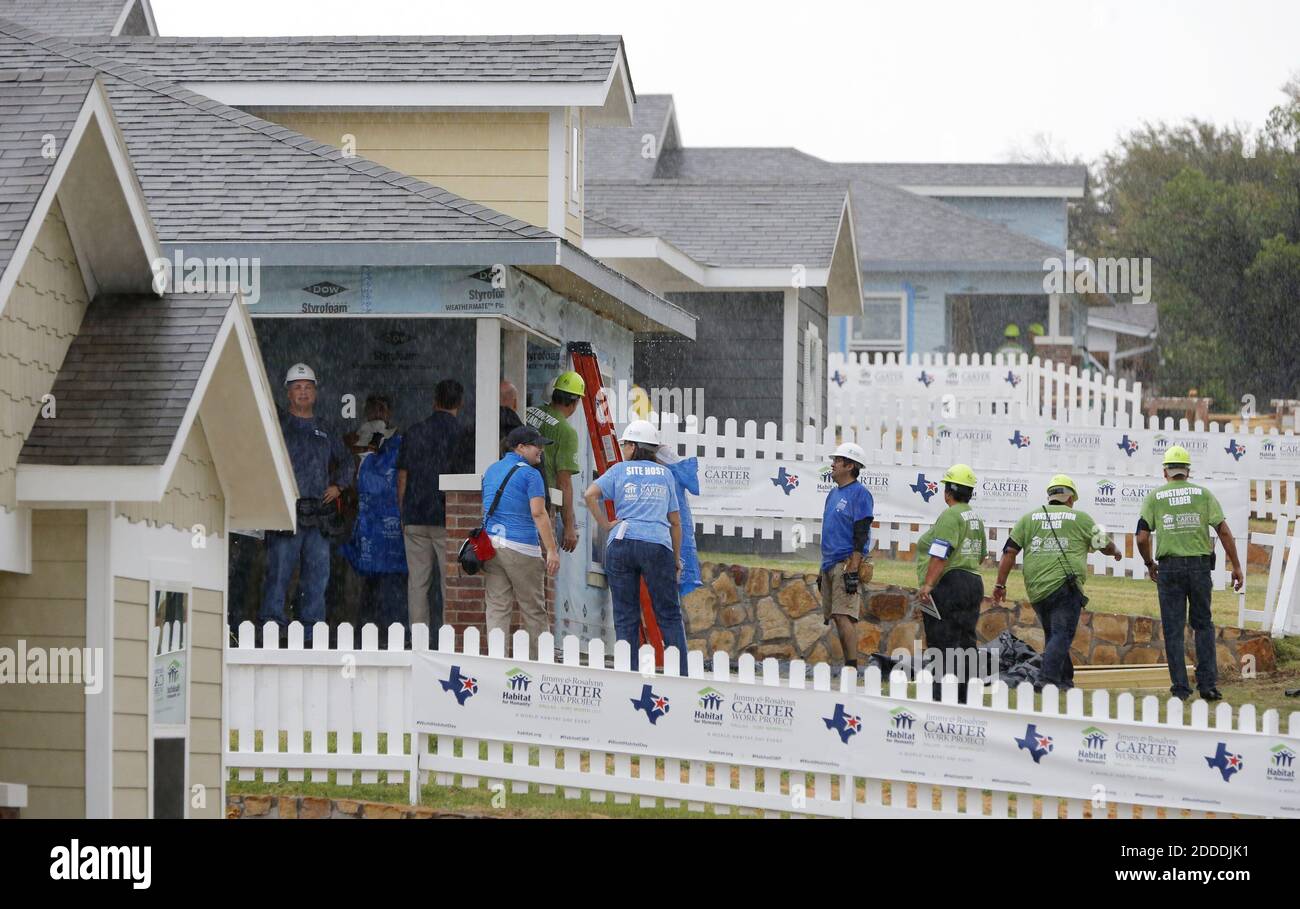 Jimmy and rosalynn carter work project hi-res stock photography and ...