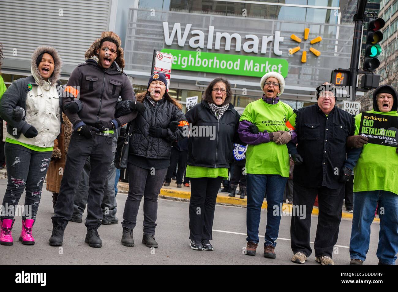 Walmart workers hi-res stock photography and images - Alamy