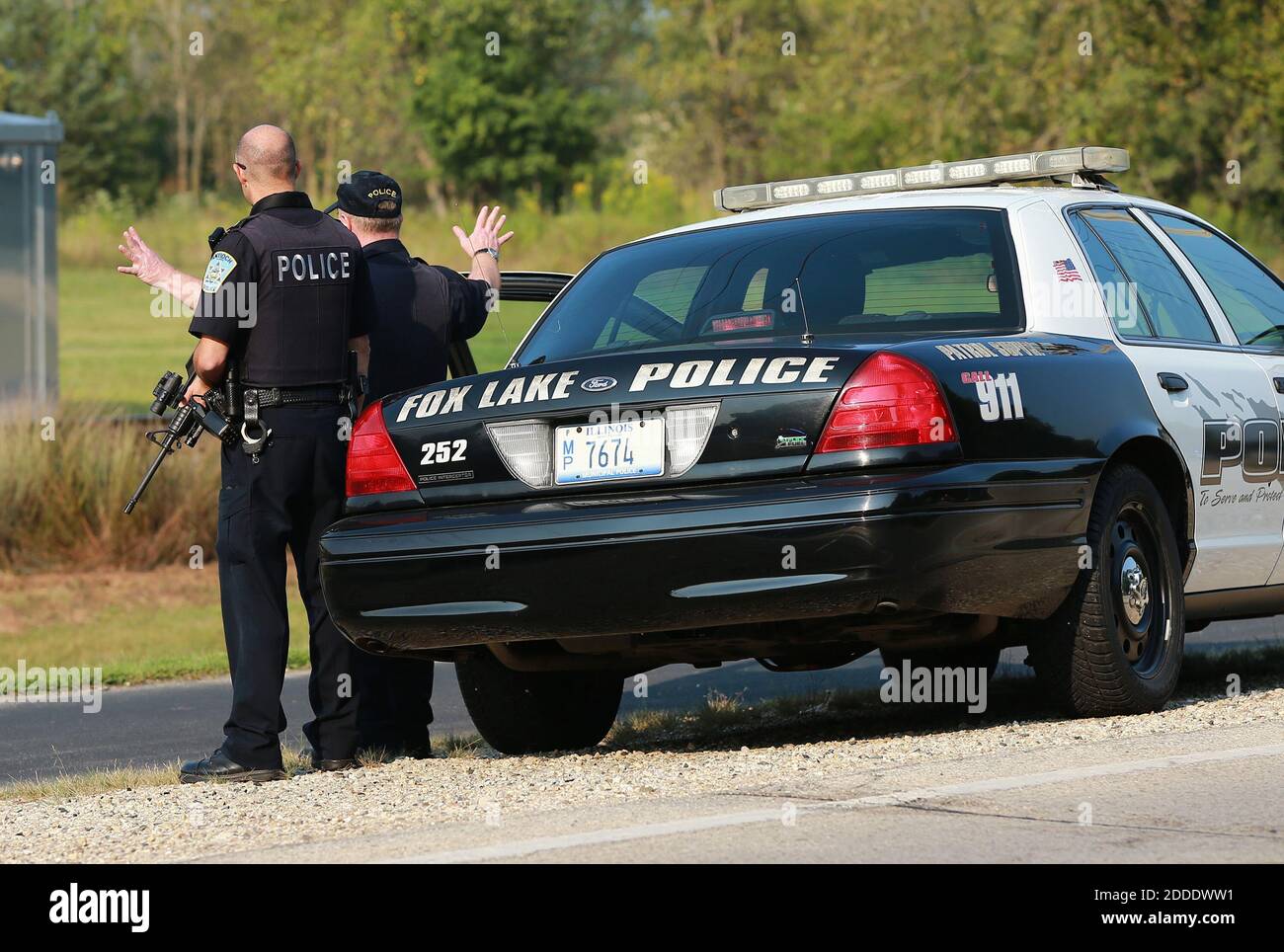 Fox lake police officer hi-res stock photography and images - Alamy