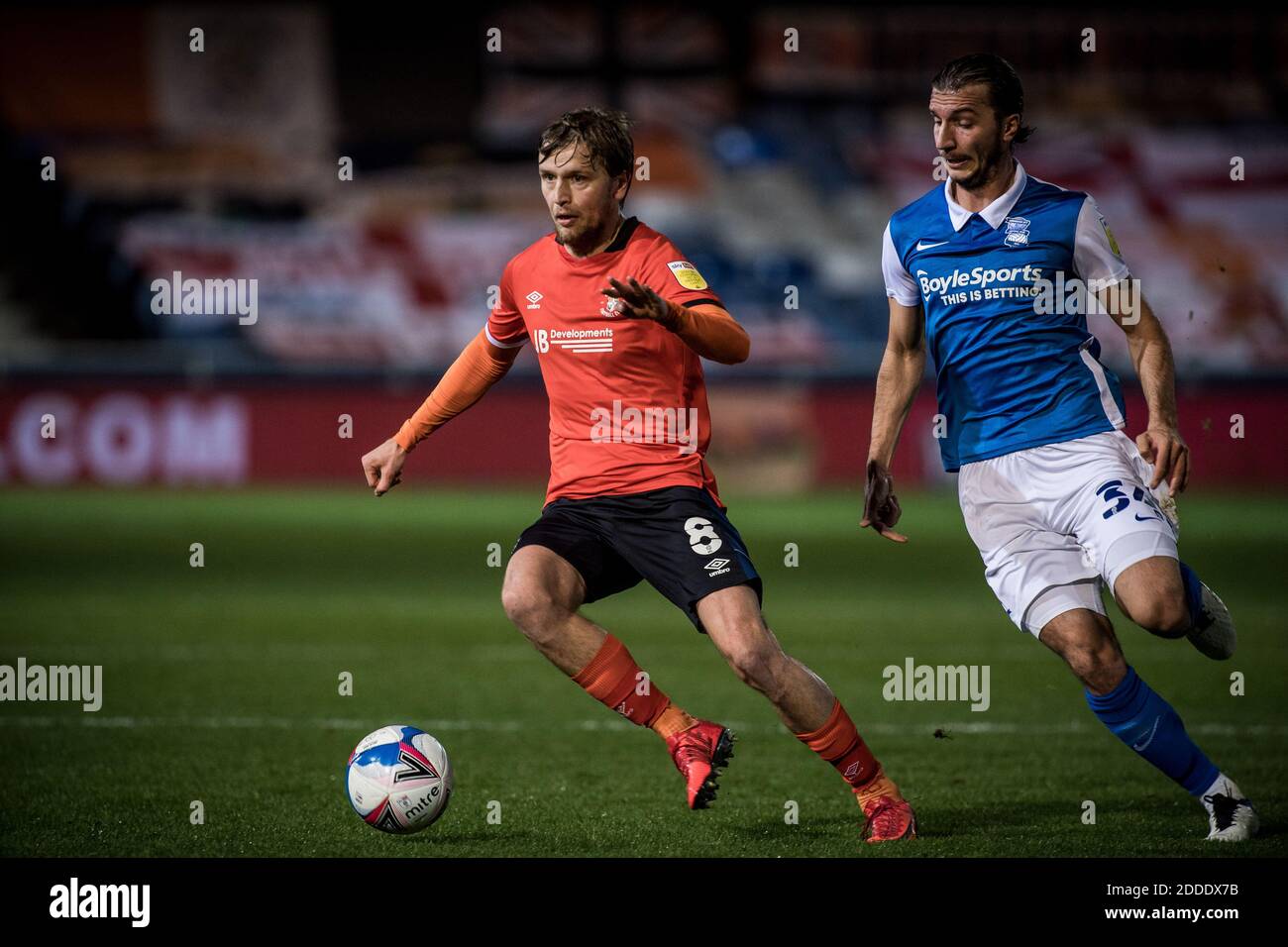 Kenilworth Road, Luton, Bedfordshire, UK. 24th Nov, 2020. English ...