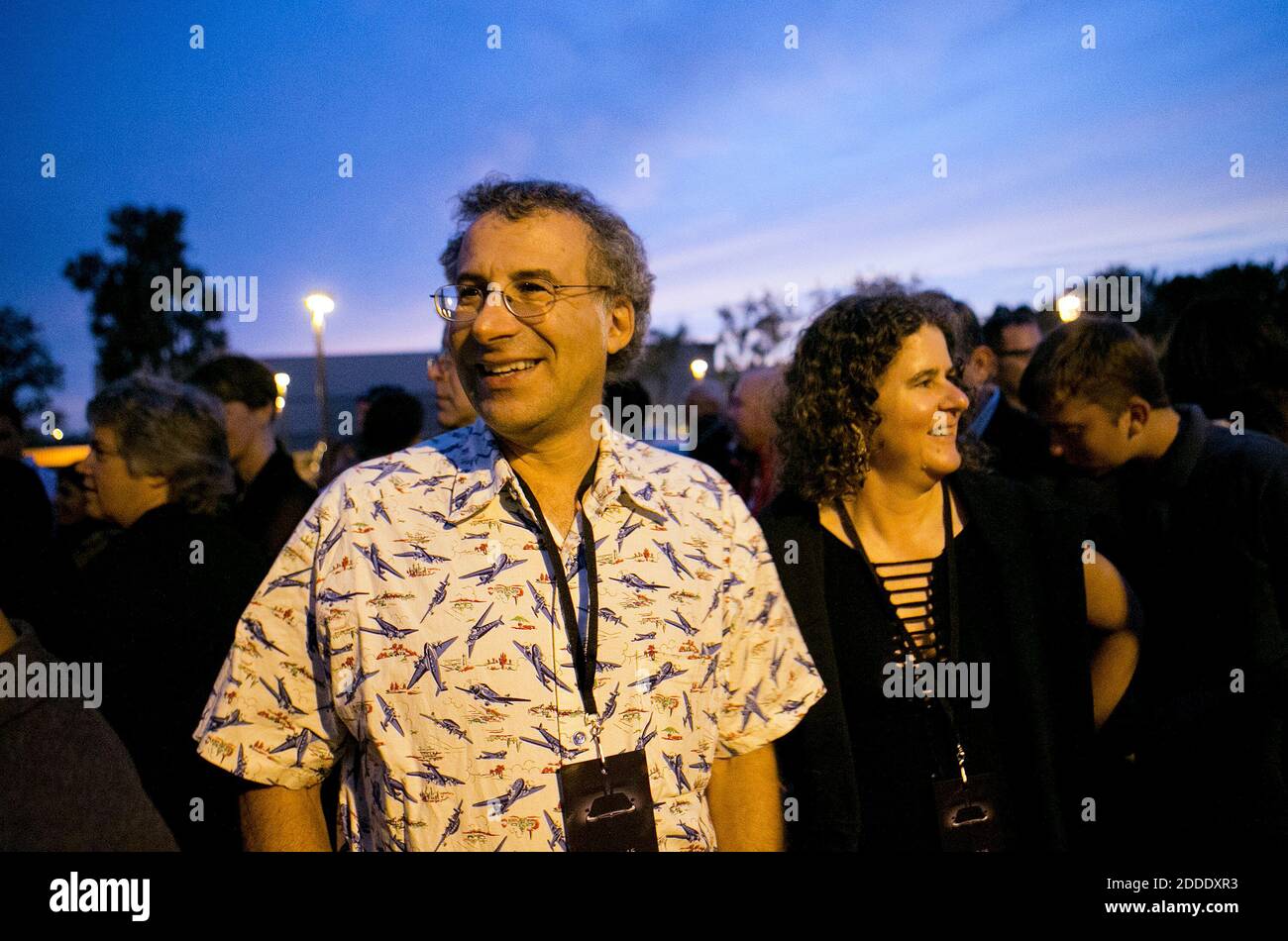 NO FILM, NO VIDEO, NO TV, NO DOCUMENTARY - Kenneth Adelman, left, and ...