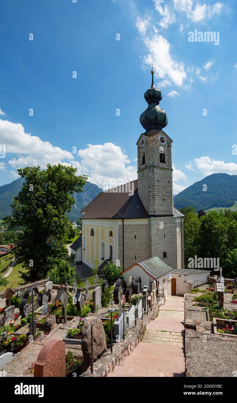 Saint george church hi-res stock photography and images - Alamy