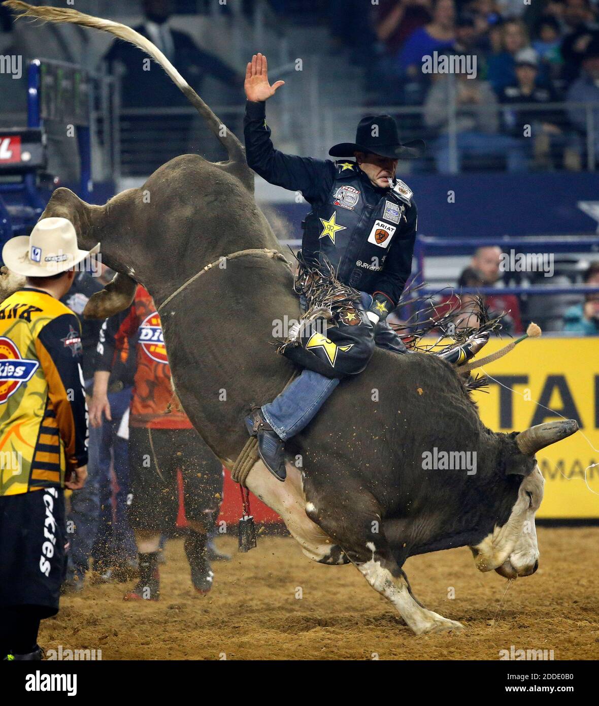 NO FILM, NO VIDEO, NO TV, NO DOCUMENTARY - Joao Ricardo Vlieira rides ...