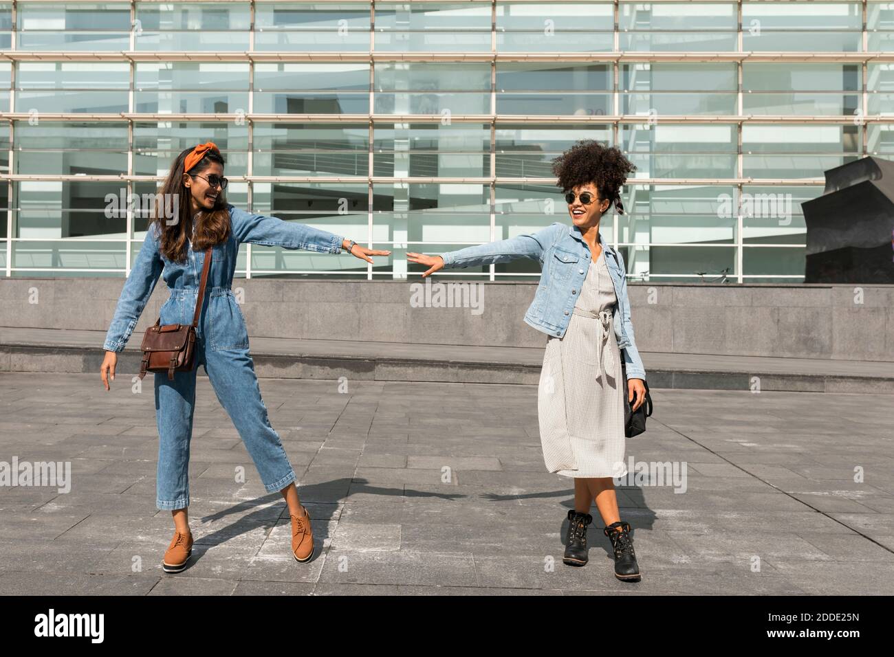 Female 40 full normal hi-res stock photography and images - Alamy