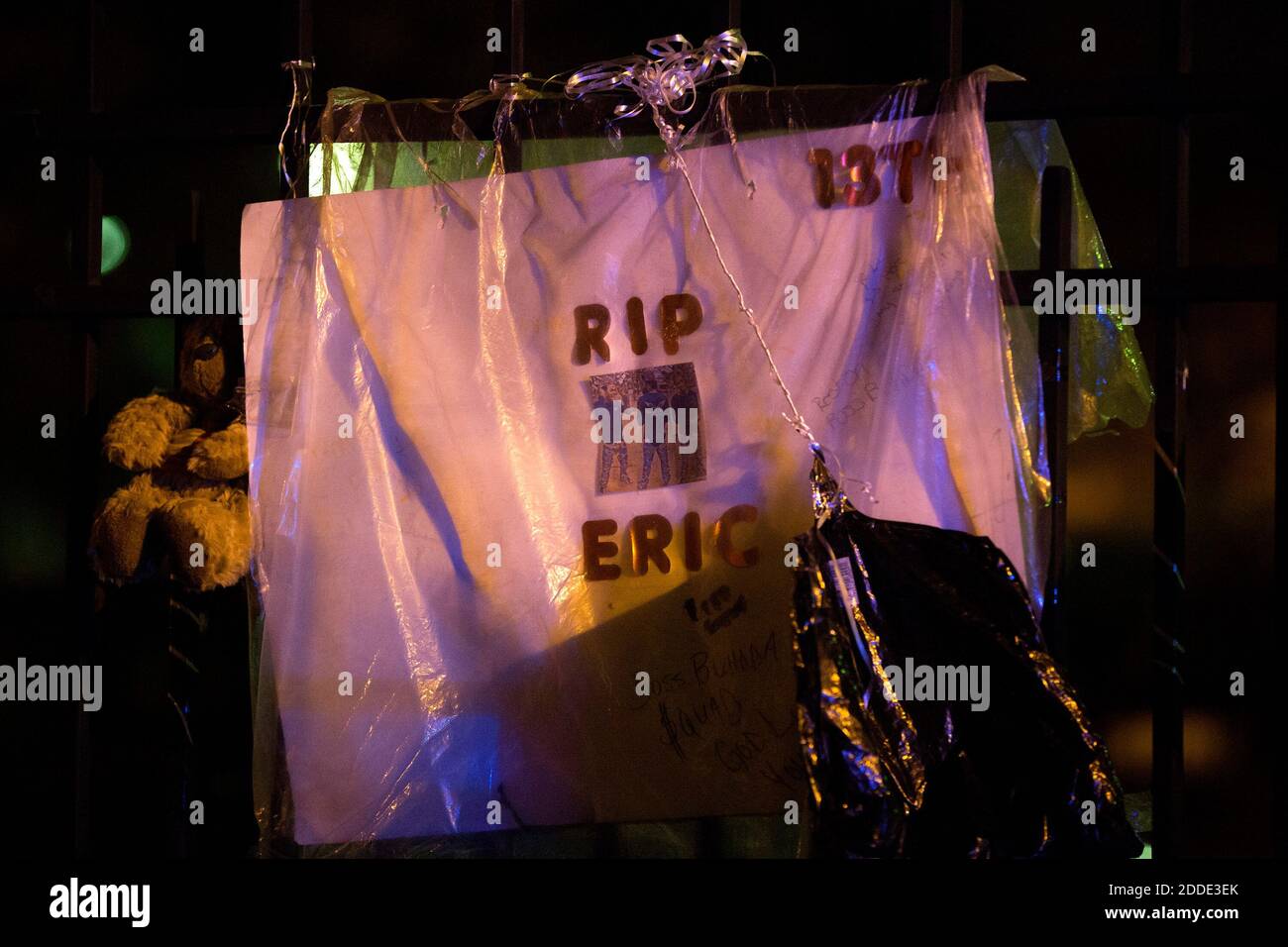 The 1300 block hi-res stock photography and images - Alamy