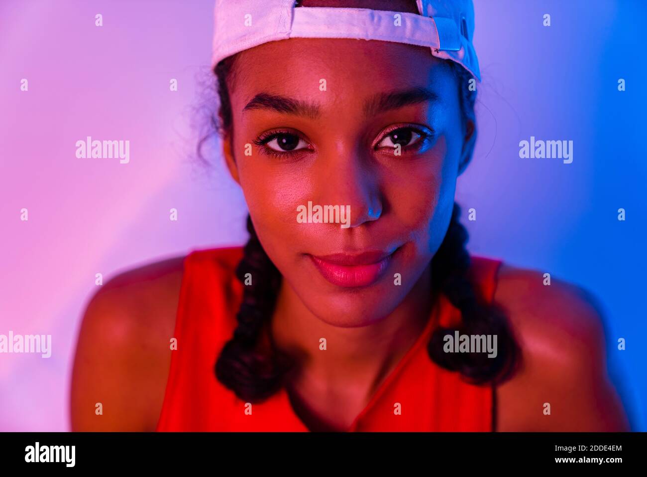 Girl wearing cap hi-res stock photography and images - Alamy