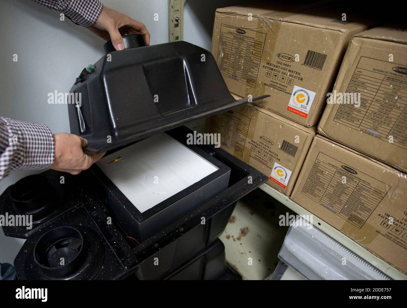 NO FILM, NO VIDEO, NO TV, NO DOCUMENTARY - Air filters for bomb ...