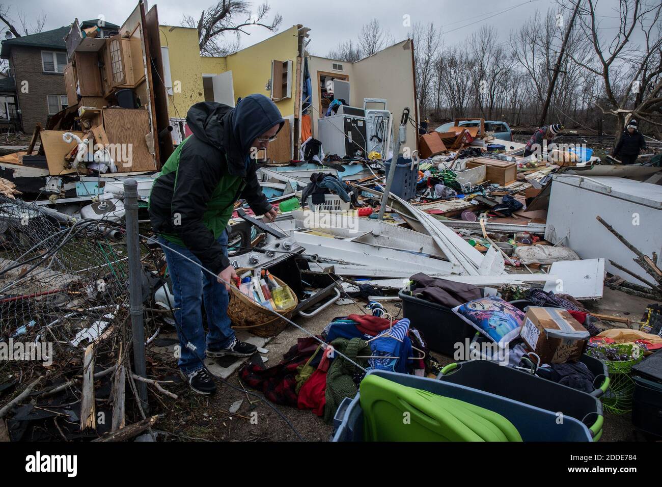 NO FILM, NO VIDEO, NO TV, NO DOCUMENTARY - Jason and Rachel Dutton sort ...