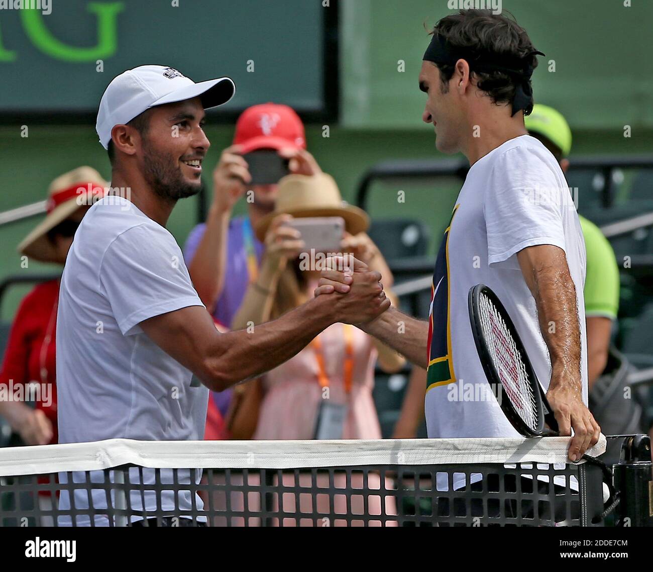 Roger federer hitting hi-res stock photography and images - Alamy