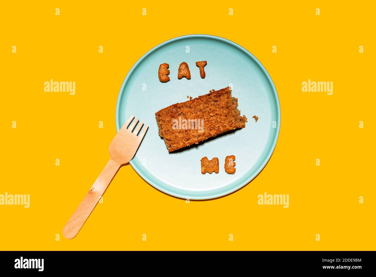 Cake letters hi-res stock photography and images - Alamy
