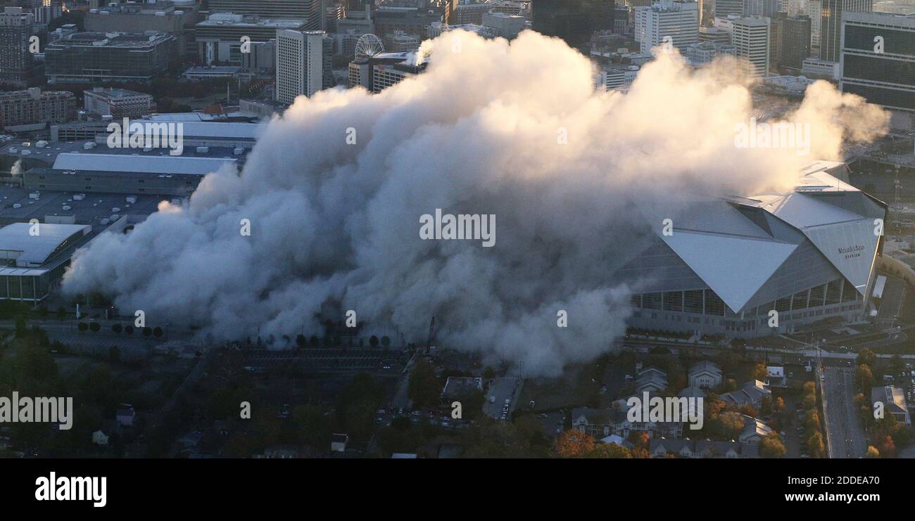 NO FILM, NO VIDEO, NO TV, NO DOCUMENTARY - The Georgia Dome comes ...
