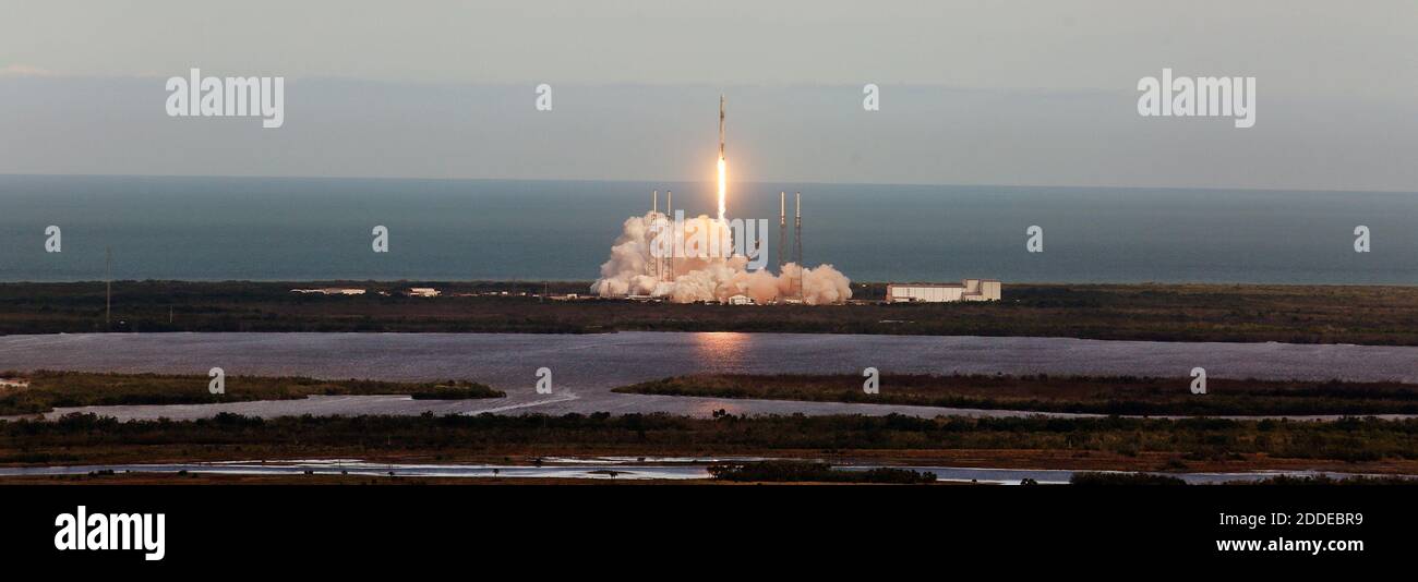 Launch complex 40 hi-res stock photography and images - Alamy