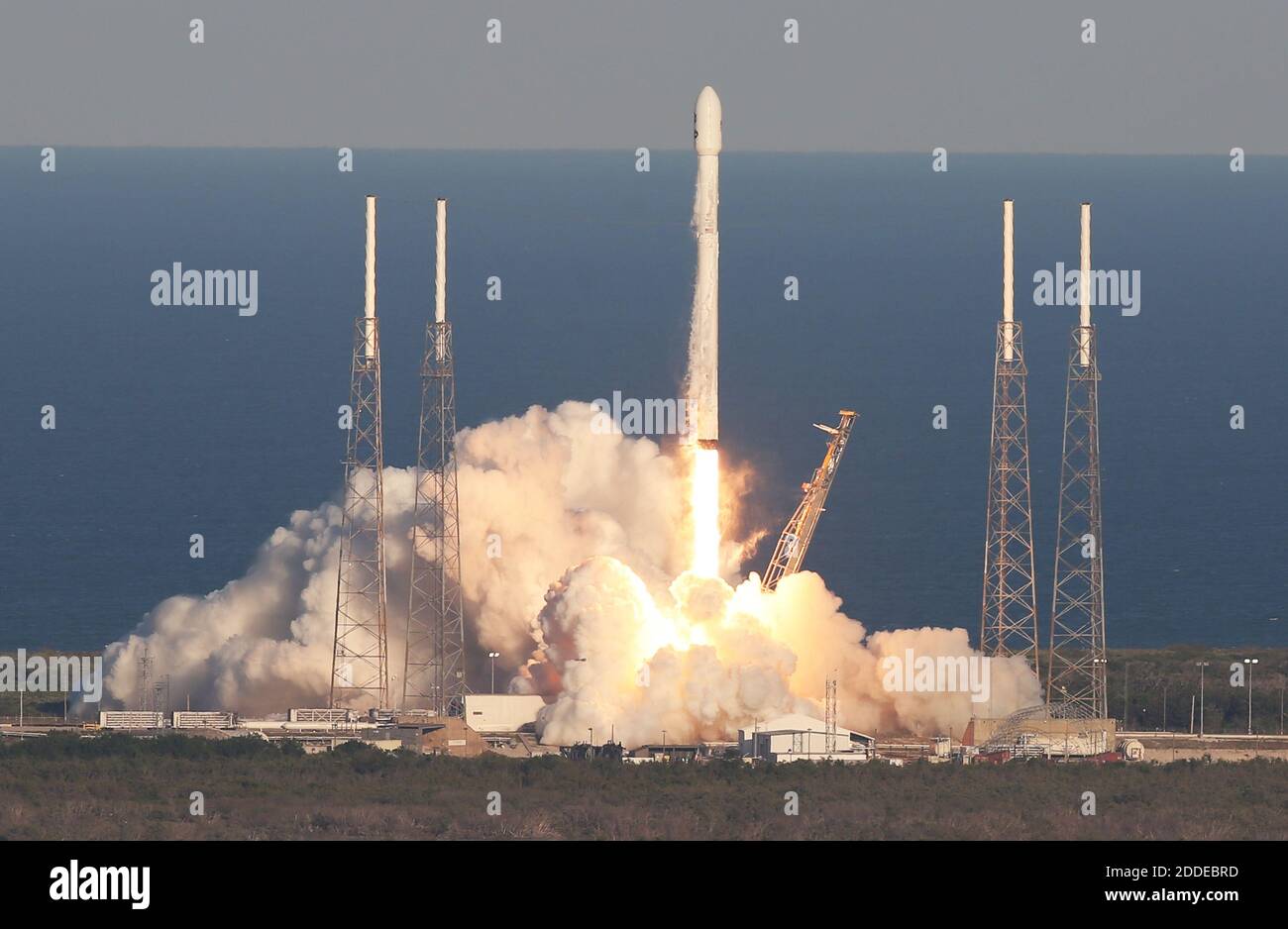 Space launch complex 40 hi-res stock photography and images - Alamy