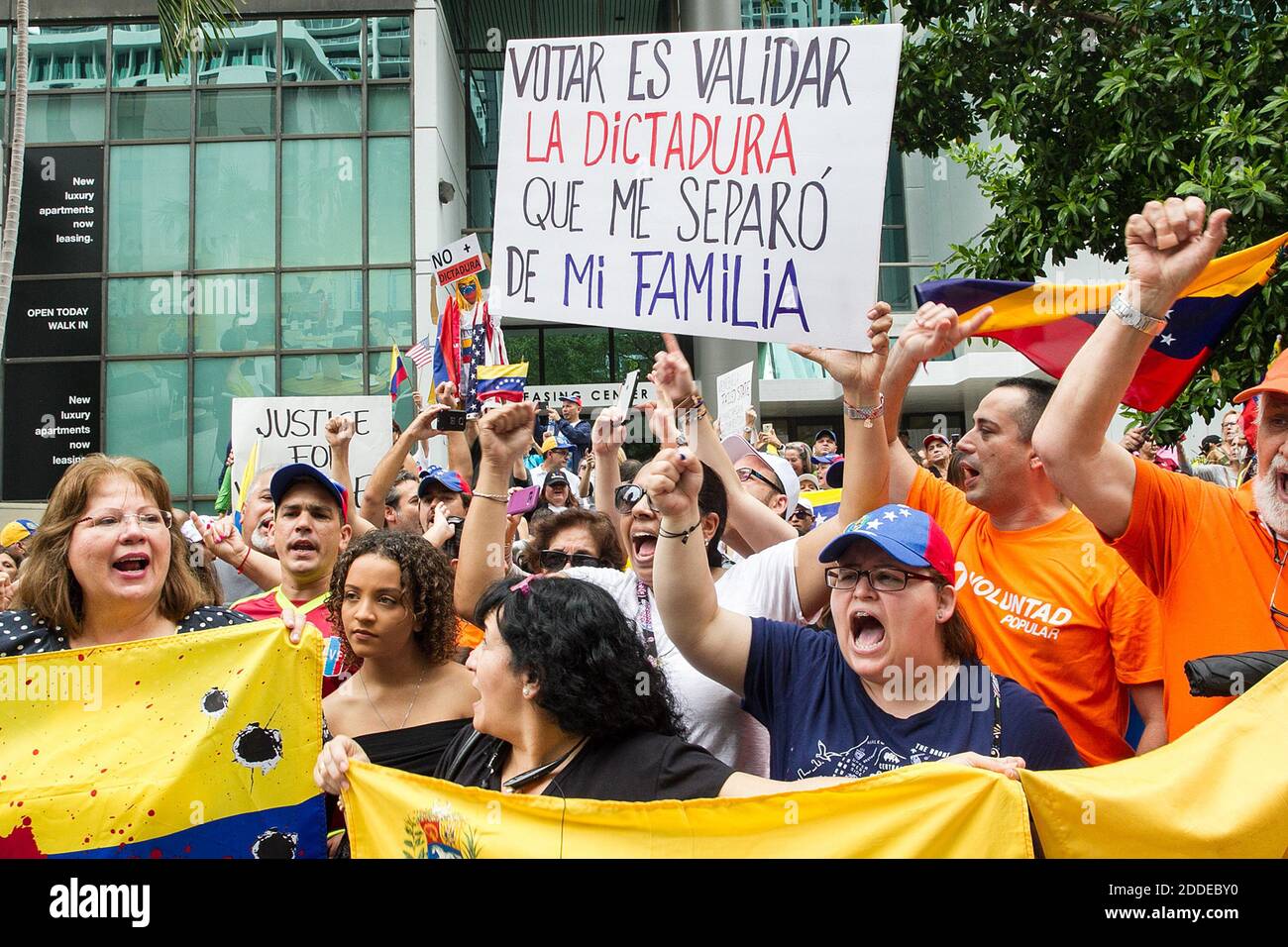 Venezuelan exiles hi-res stock photography and images - Alamy