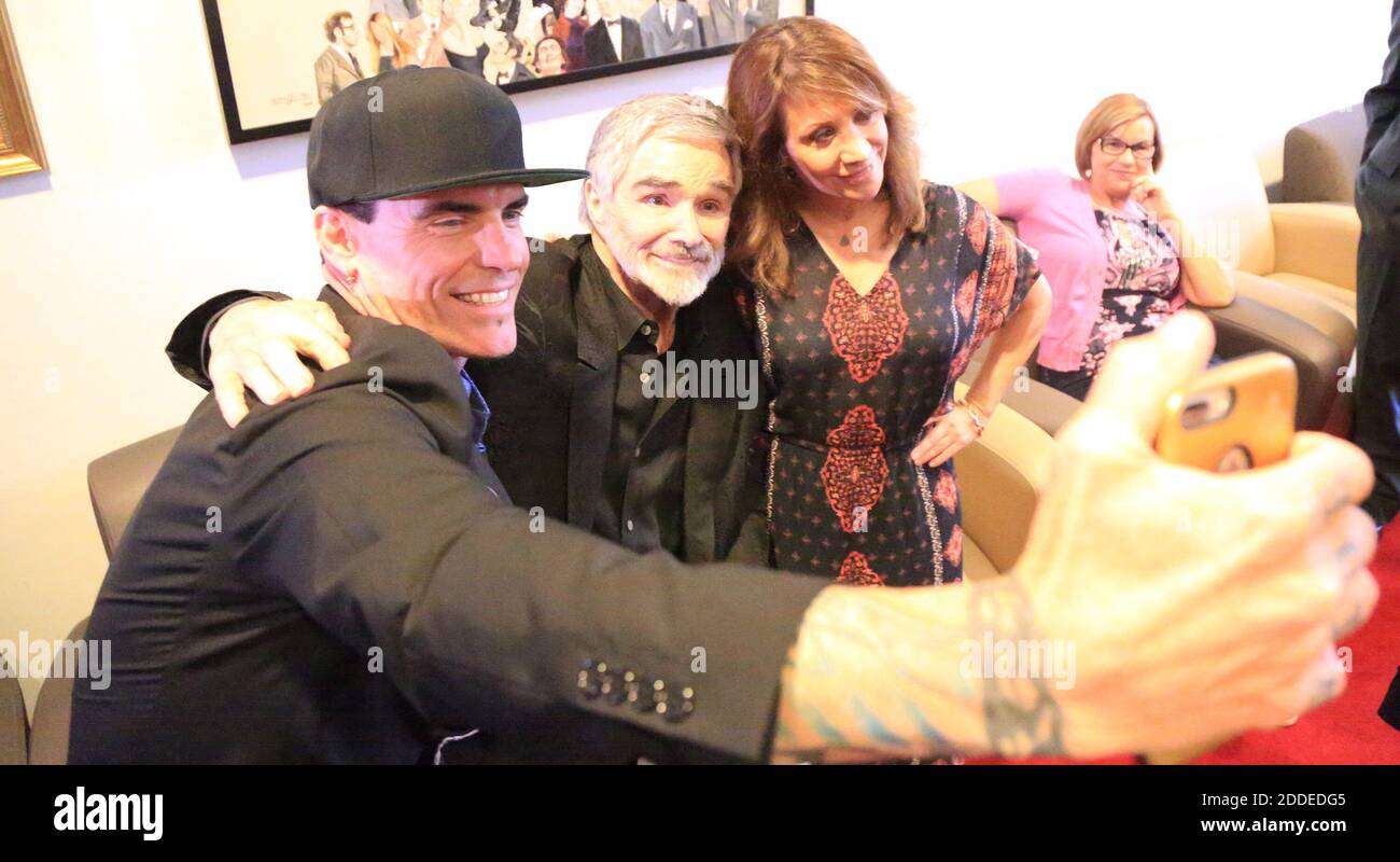 1970s university student center hi-res stock photography and images - Alamy