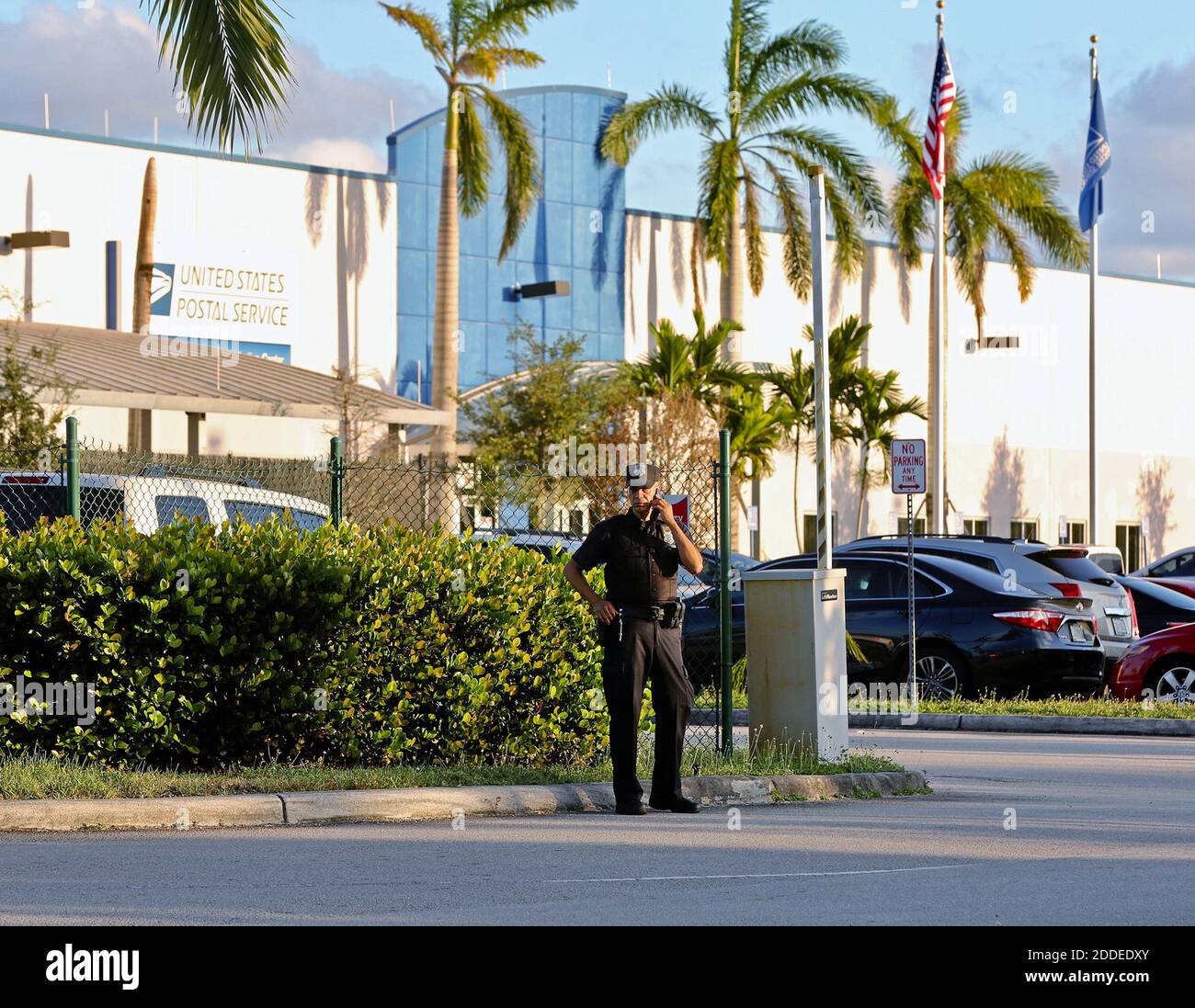 Processing distribution center hi-res stock photography and images - Alamy Processing distribution center hi-res stock photography and images - Alamy