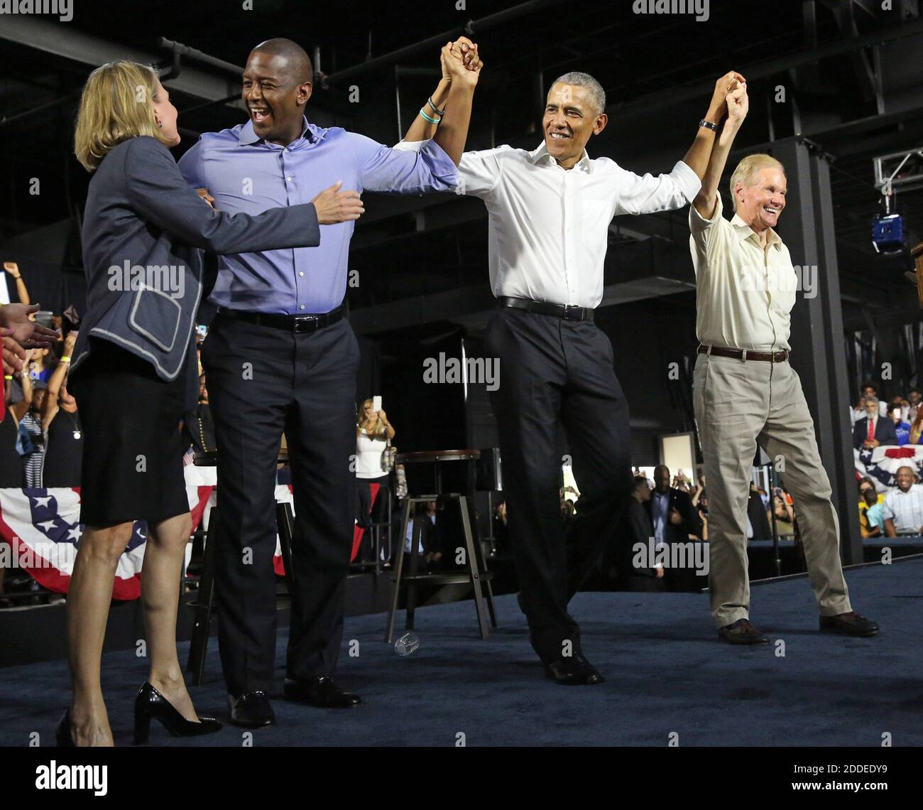 Mary barzee flores hi-res stock photography and images - Alamy