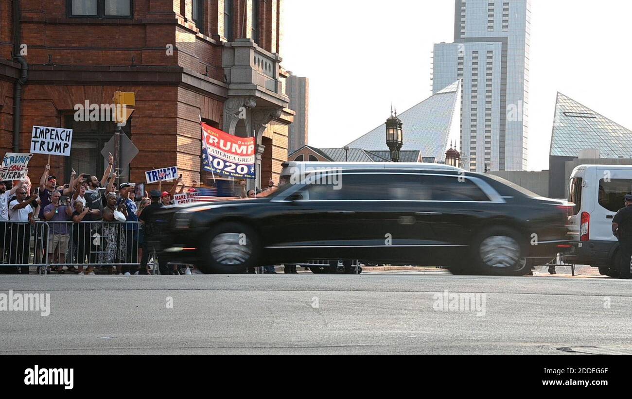 Motorcade usa president sun hi-res stock photography and images - Alamy