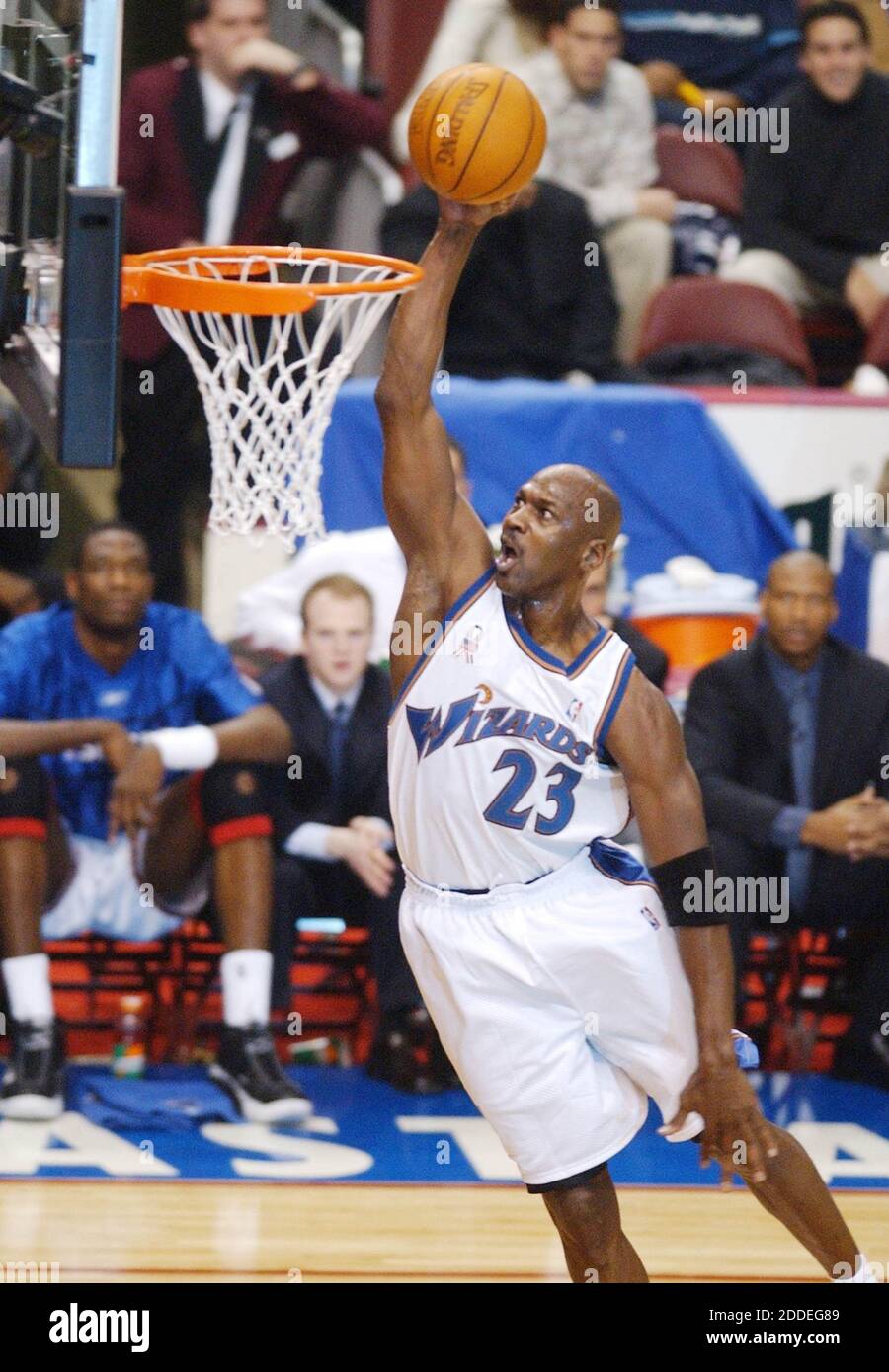 Michael jordan all star game hi-res stock photography and images - Alamy