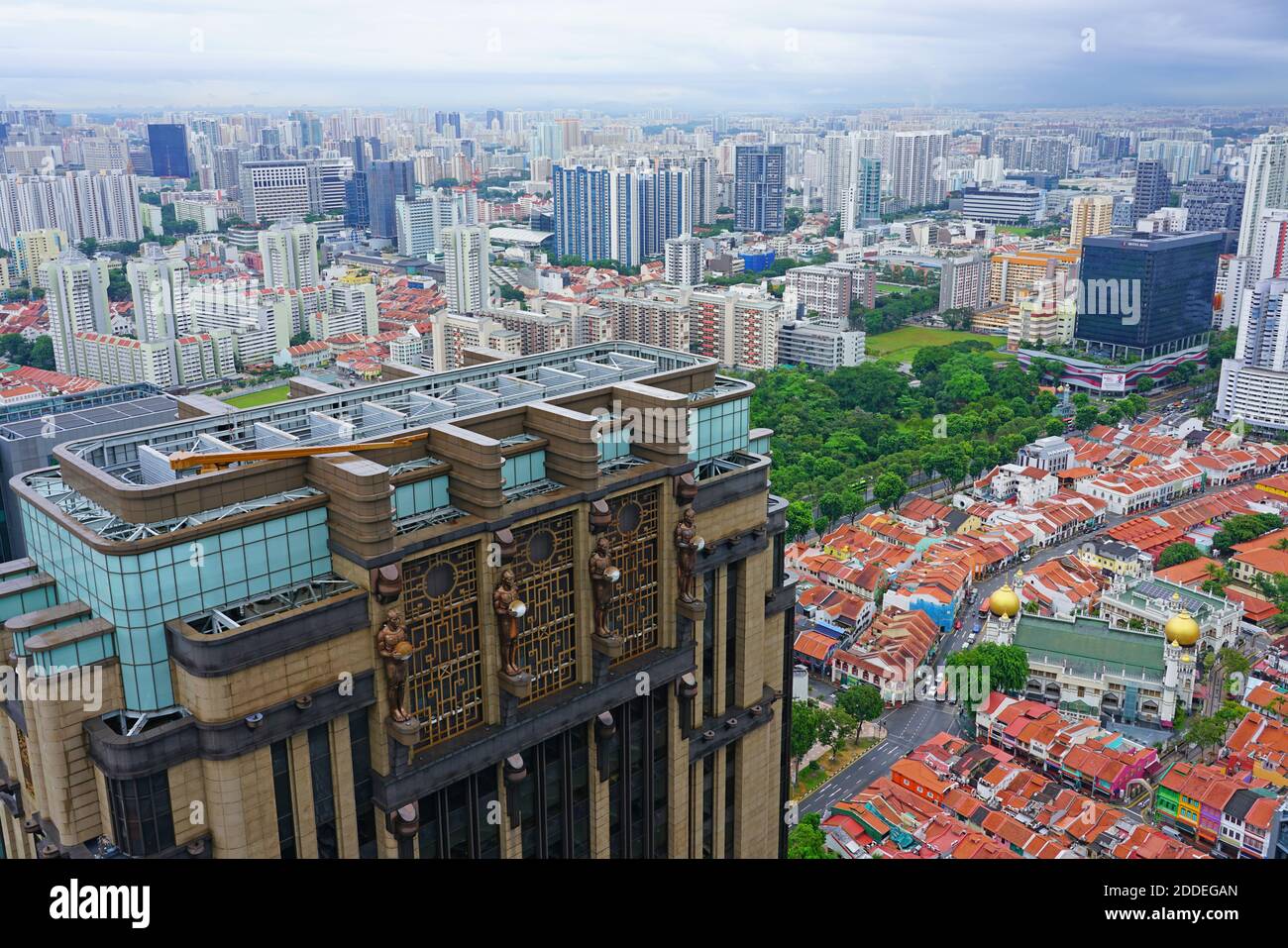 SINGAPORE -9 DEC 2019- Evening cityscape view of high-rise buildings in ...