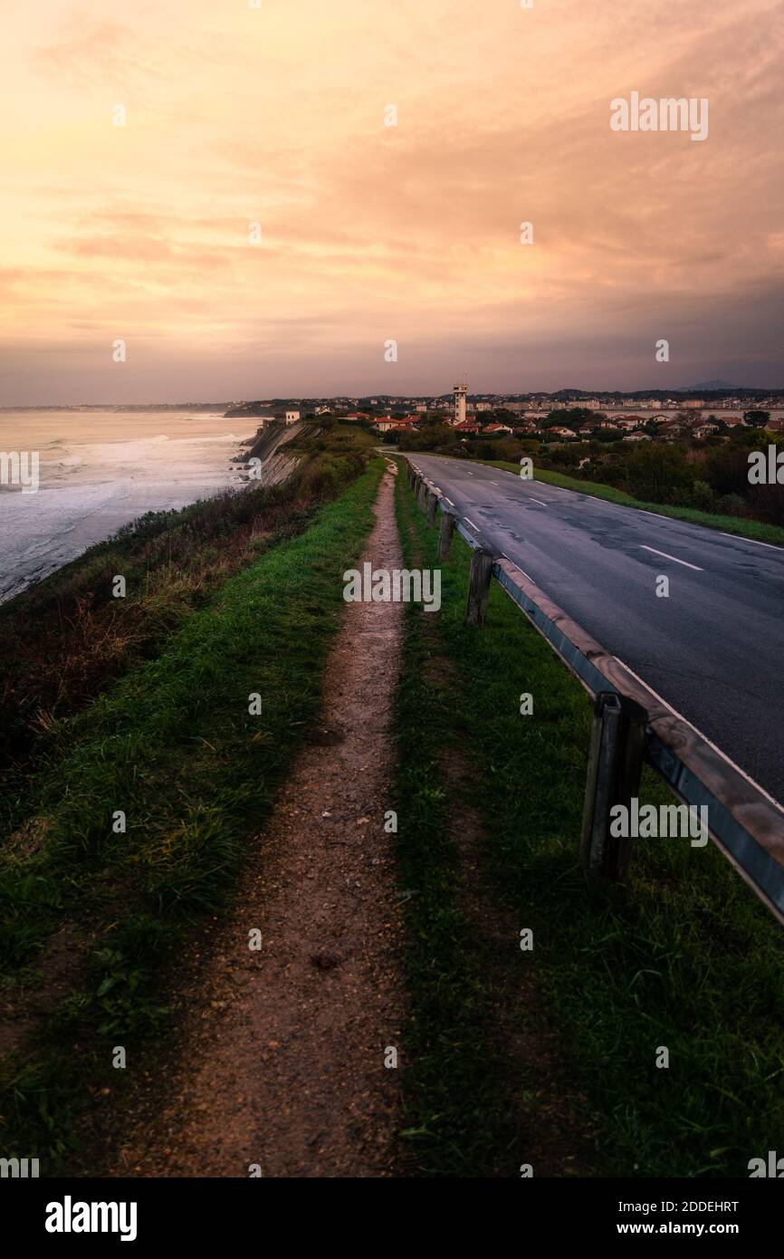 Corniche basque hi-res stock photography and images - Alamy
