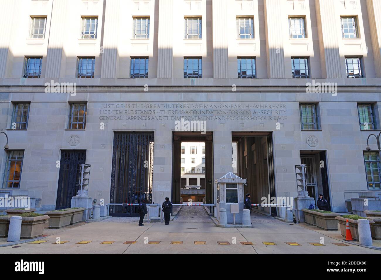 Department of justice building hi-res stock photography and images - Alamy