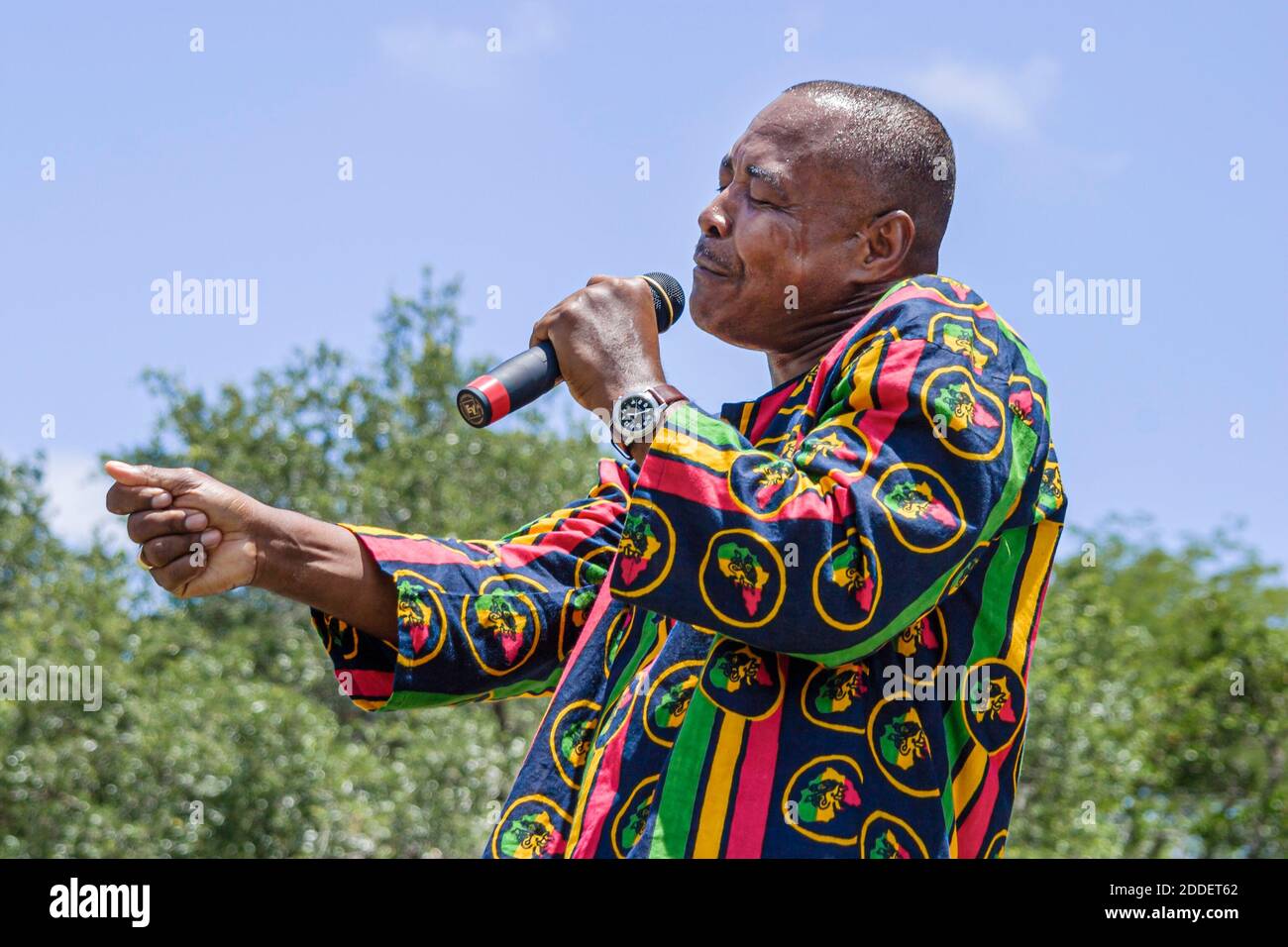 1960s Singer High Resolution Stock Photography and Images - Alamy