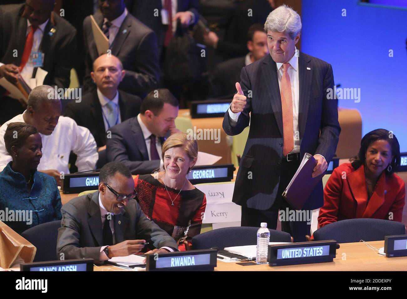 United States Secretary of State John Kerry gives the thumbs-up to ...