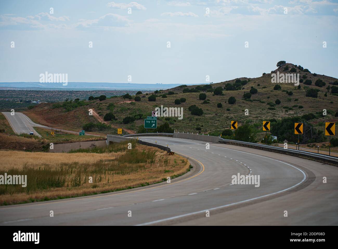 Monument Valley Road. Curved Arizona Desert Road Stock Photo - Alamy