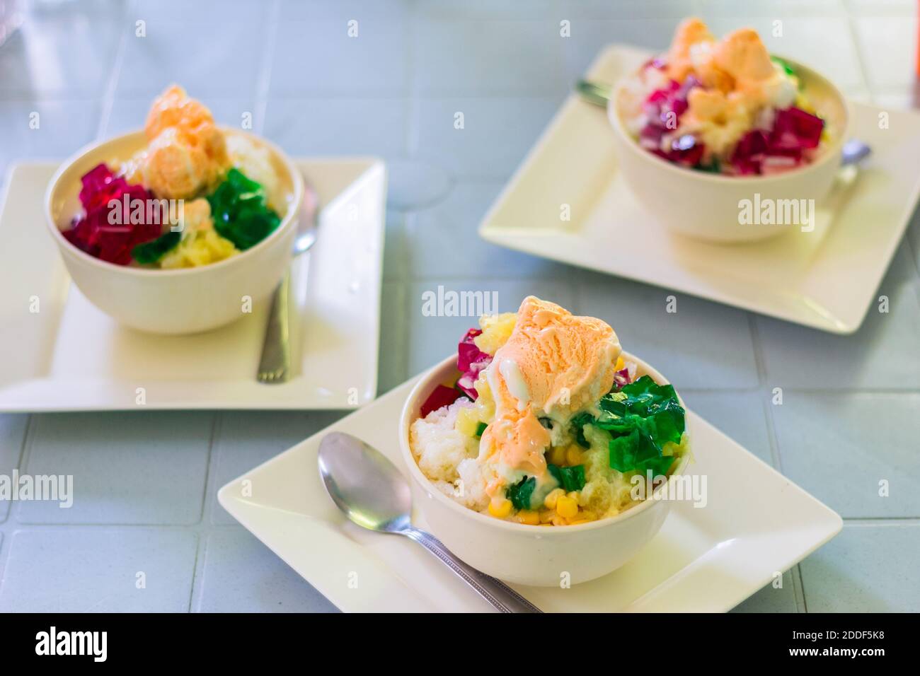 Native filipino dessert hi-res stock photography and images - Alamy