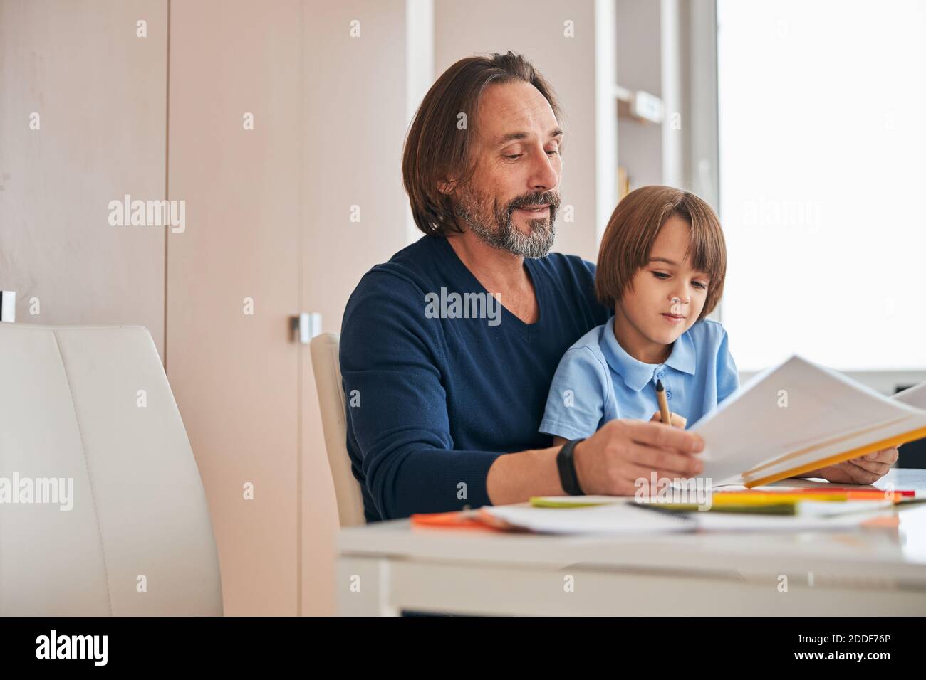 Responsible father hi-res stock photography and images - Alamy