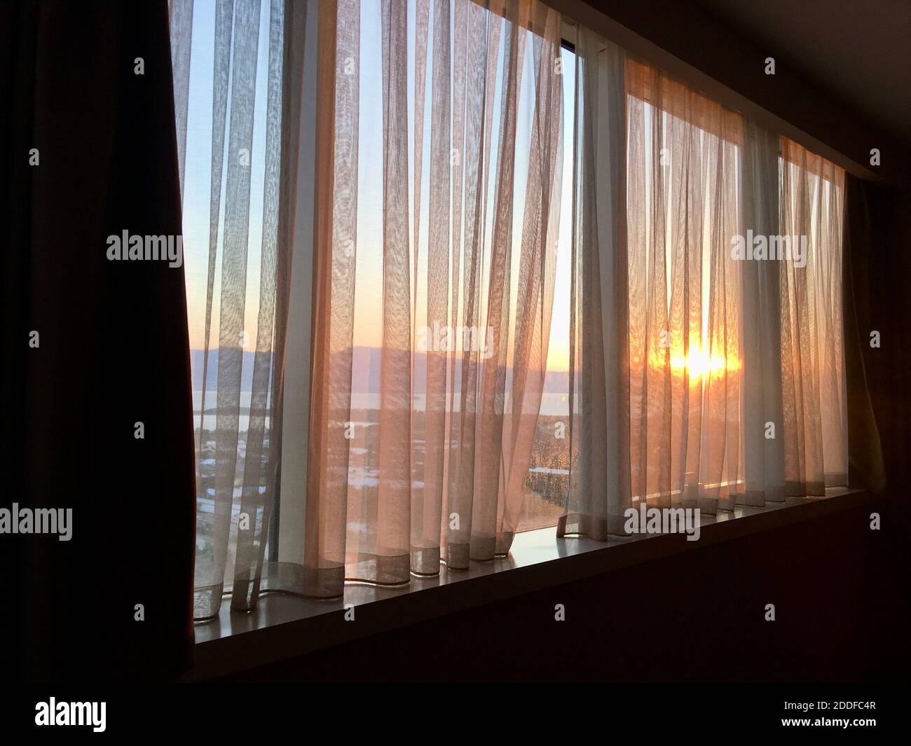 Side curtain windows hi-res stock photography and images - Alamy
