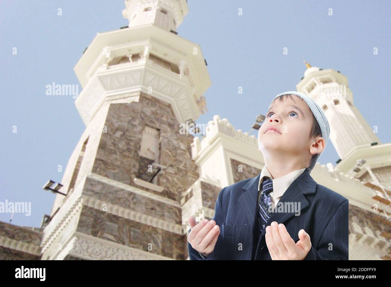 People on holy islamic duty in Makka, Saudi Arabia Stock Photo - Alamy