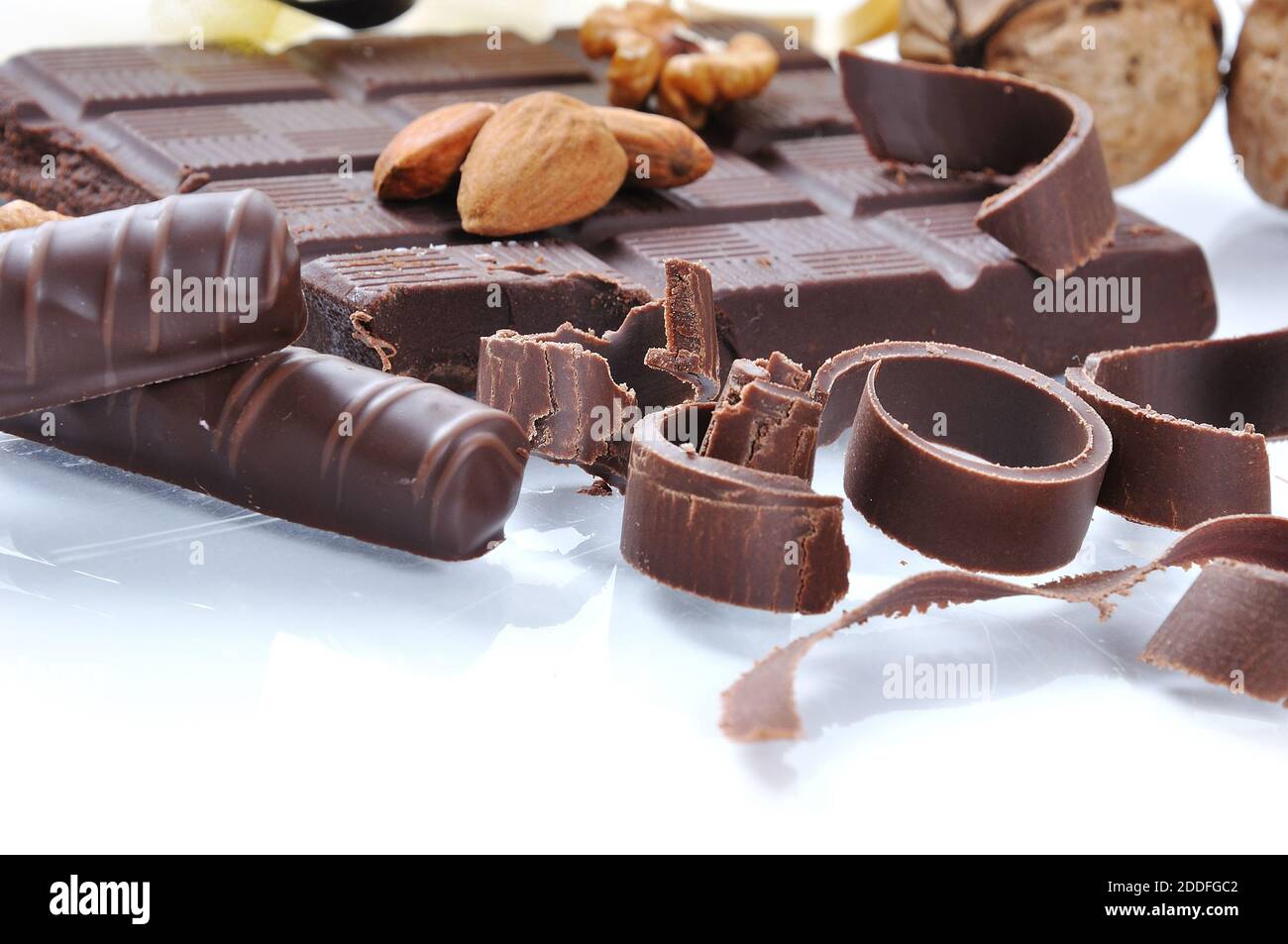 Chocolate, table, pieces, on white background Stock Photo - Alamy