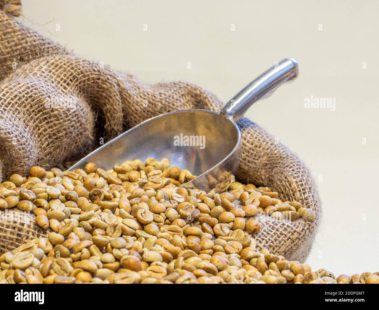 Beans in hessian sack hi-res stock photography and images - Alamy