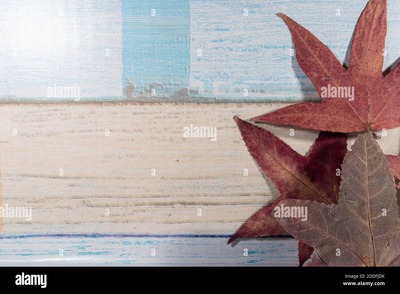 Falling over table hi-res stock photography and images - Alamy