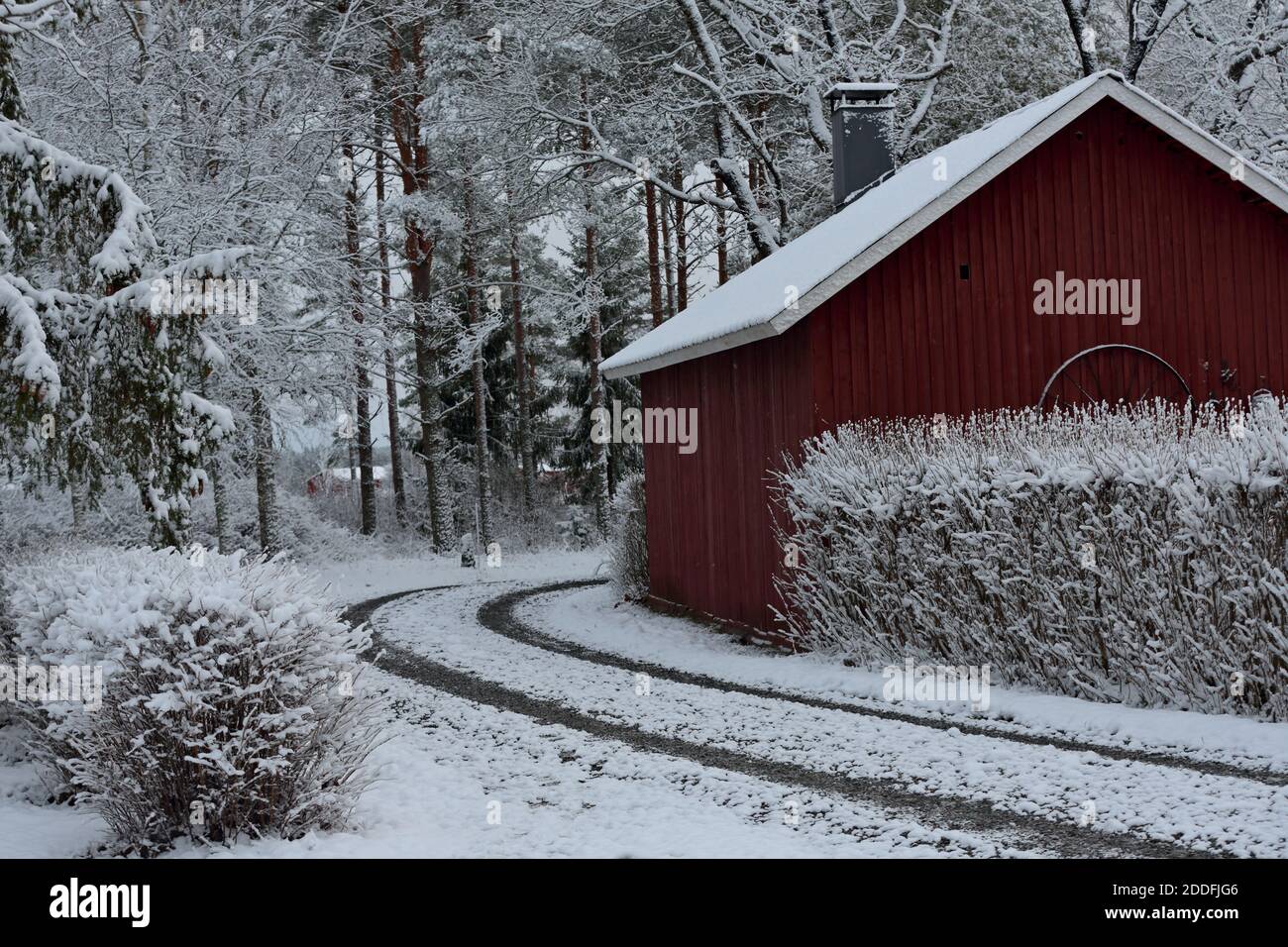First early season snow hi-res stock photography and images - Alamy