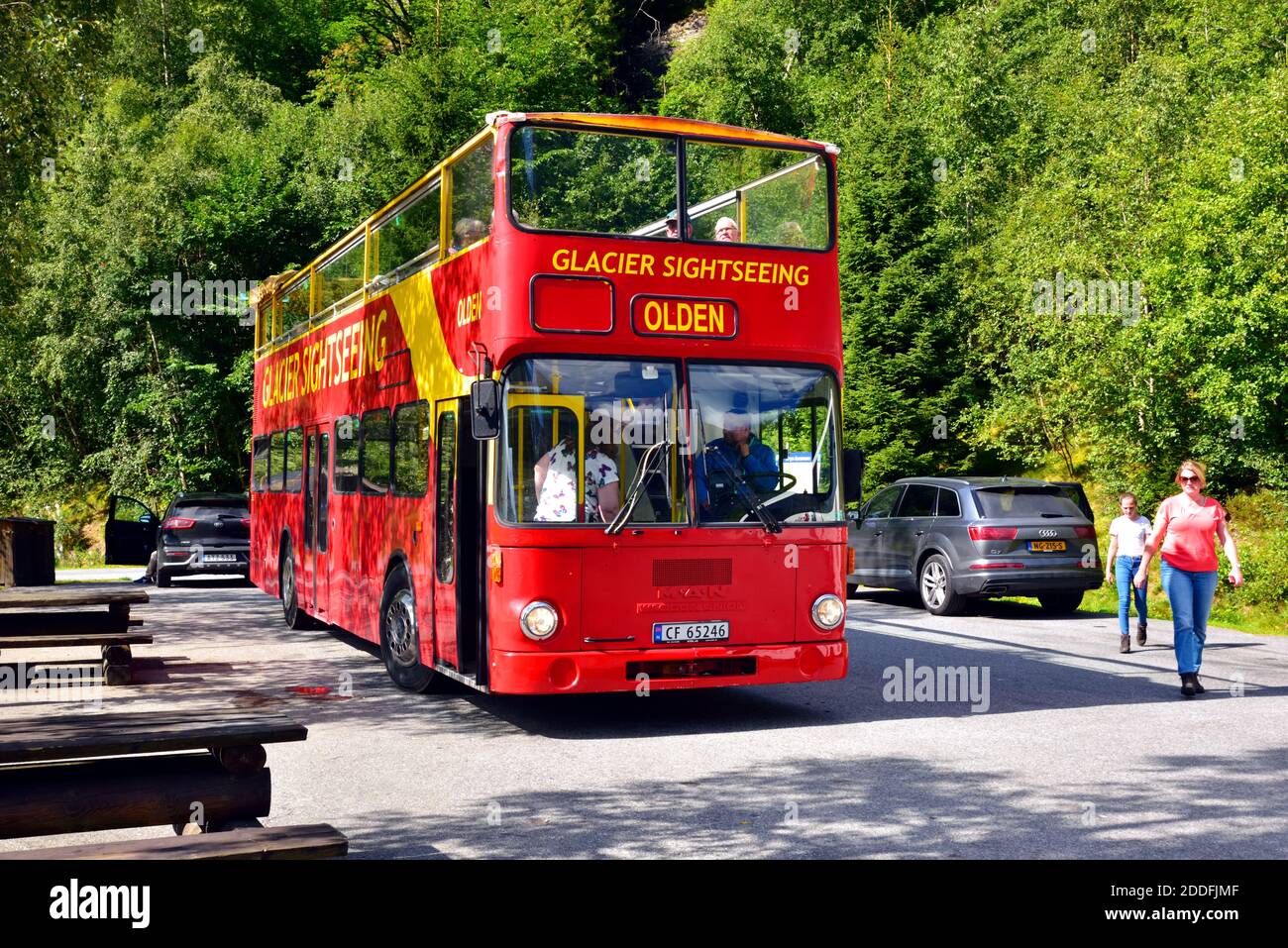 Olden Glacier Sightseeing open top bus CF 65246, a MAN SD200 with ...
