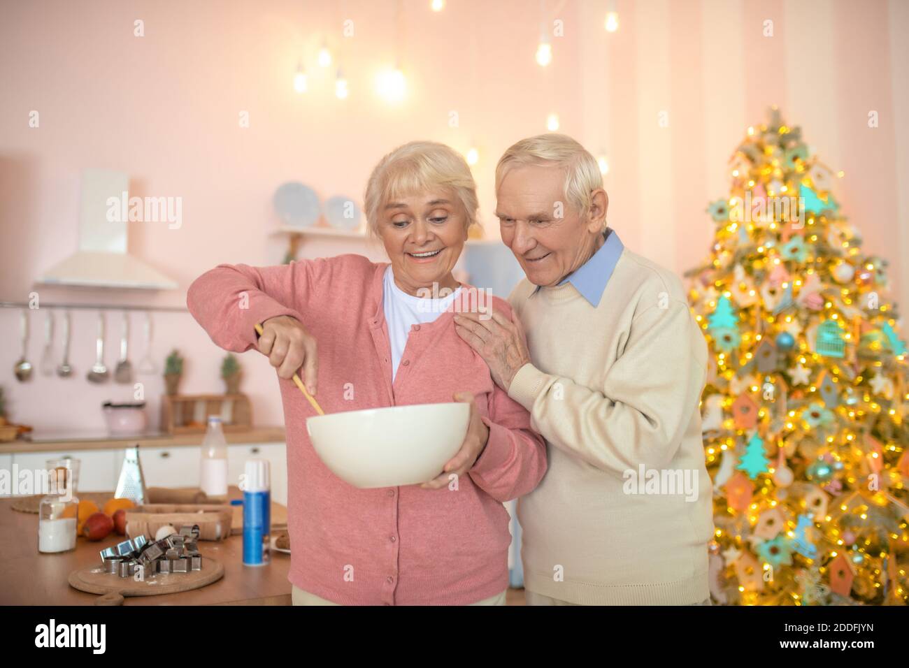 Nutrition wellness elderly woman hi-res stock photography and images ...