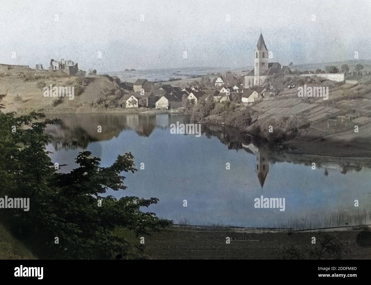 Das Ulmener Maar bei Ulmen in der Eifel, Deutschland 1920er Jahre. Maar ...