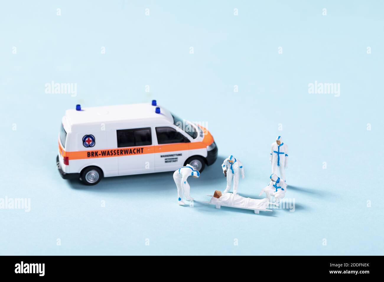 Toy paramedic vehicle hi-res stock photography and images - Alamy